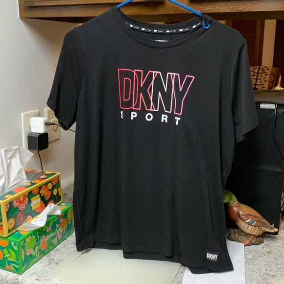 Dkny | Tops | Dkny Sport Short Sleeve T Shirt Size M | Poshmark